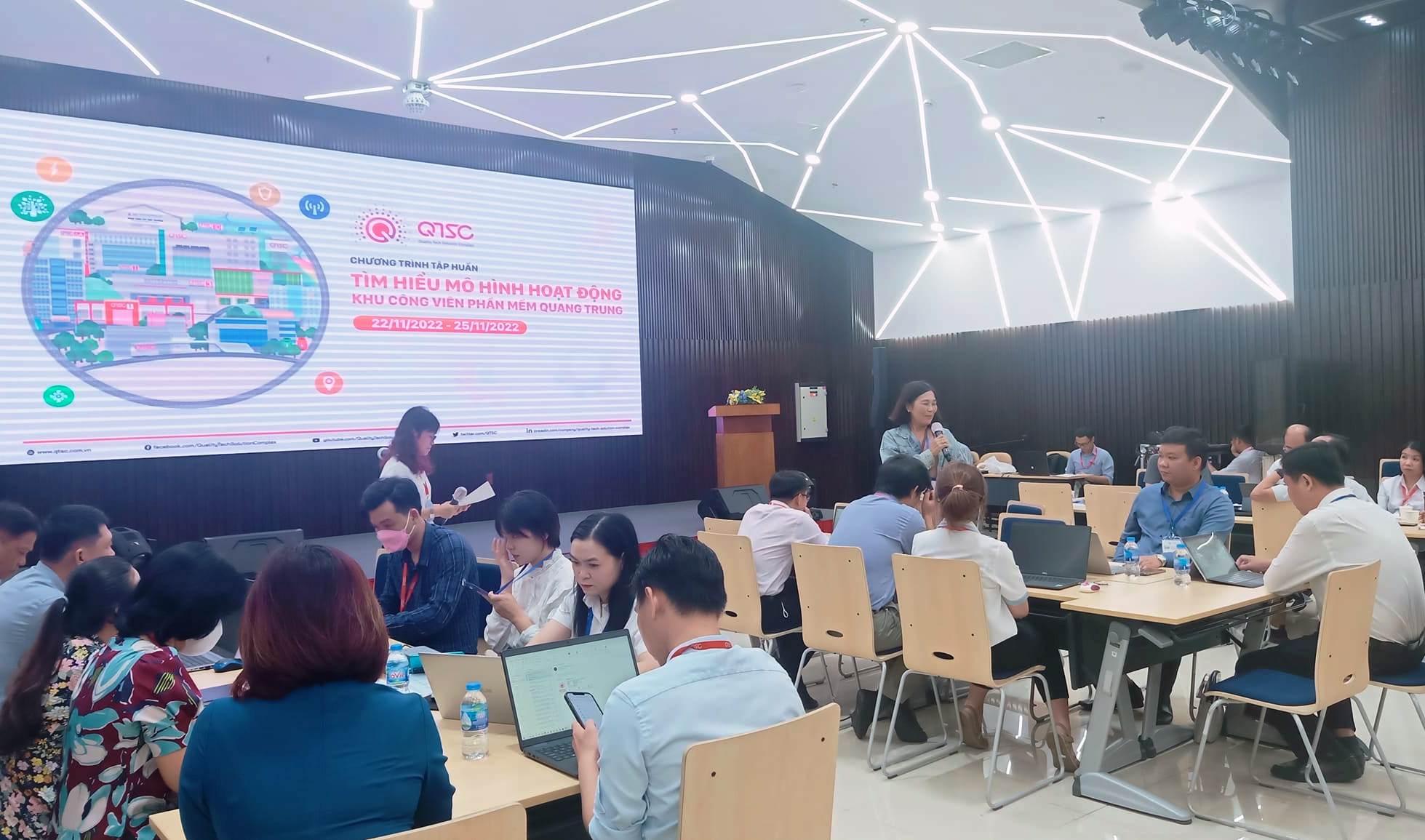 QTSC chia sẻ kinh nghiệm quản lý công viên phần mềm