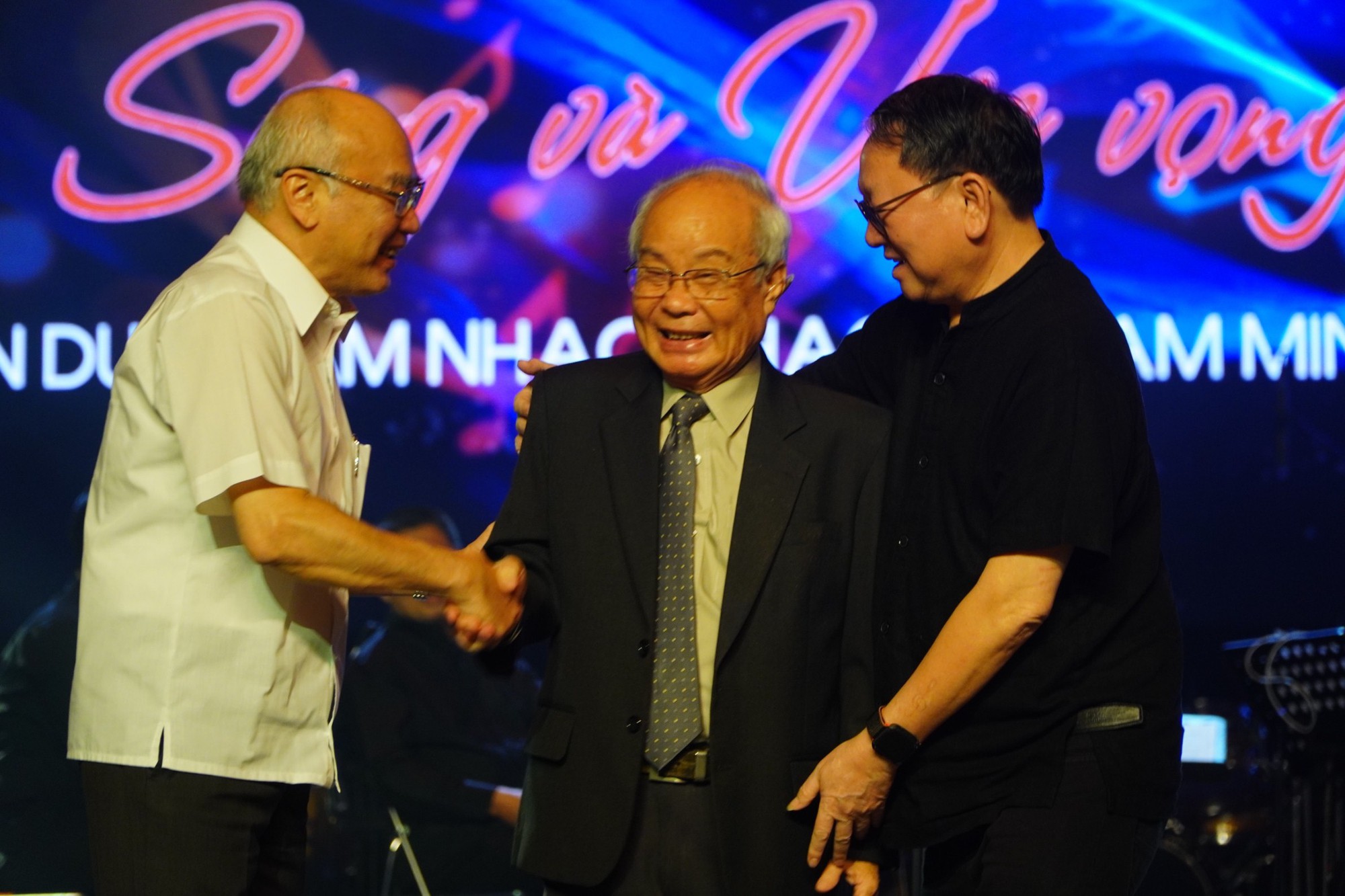 Nhạc sĩ Phạm Minh Tuấn: ‘Sống và ước vọng’