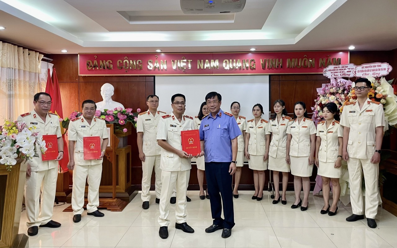 Viện KSND cấp cao tại TPHCM trao quyết định bổ nhiệm nhiều chức danh ...